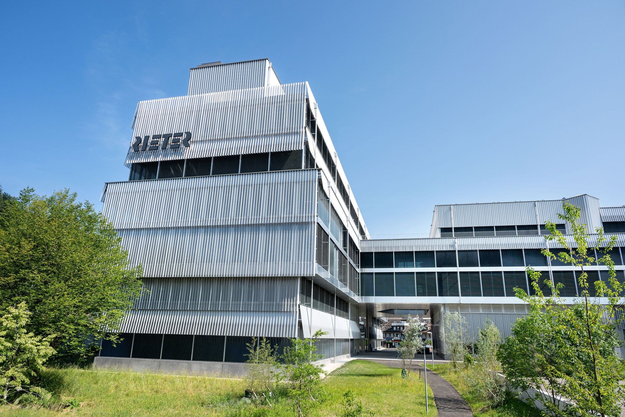 Annual Report 2024 - Rieter Holding Ltd
